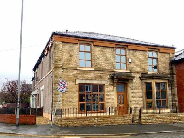 3 Bedroom Semi detached House For Sale In Heywood, Greater Manchester