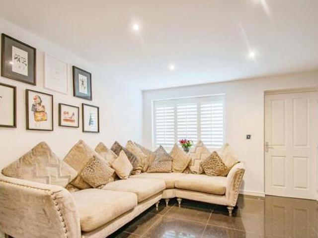 3 Bedroom Semi detached House For Sale In Heywood