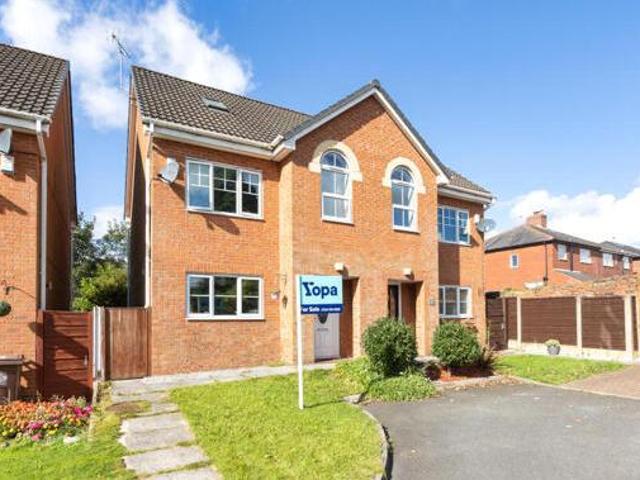 3 Bedroom Semi detached House For Sale In Heywood