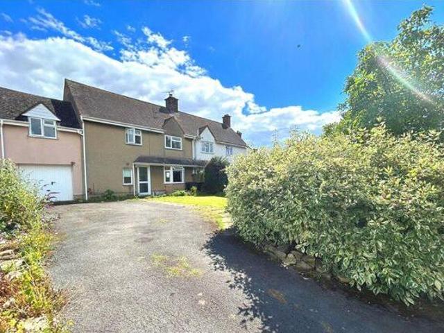 3 Bedroom Semi detached House For Sale In Hinton on the green