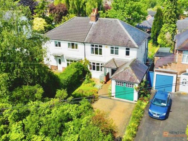 3 bedroom semi detached house for sale in Hinckley Road, Leicester Forest East, LE3