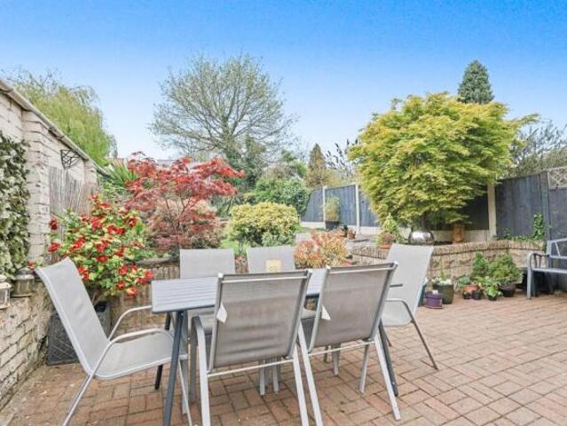 3 bedroom semi detached house for sale in Hickling Road, Mapperley, Nottingham, NG3