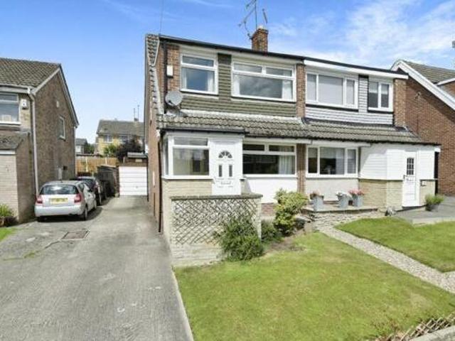 3 Bedroom Semi detached House For Sale In High Green
