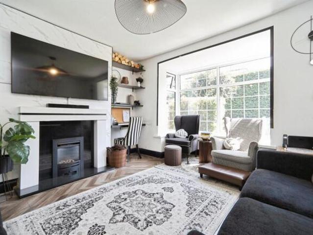 3 bedroom semi detached house for sale in High Park Drive, BRADFORD, BD9