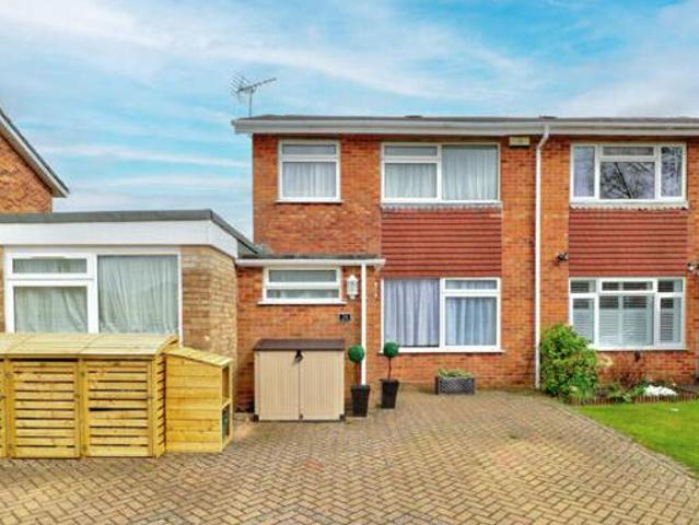 3 Bedroom Semi detached House For Sale In High Wycombe, Buckinghamshire