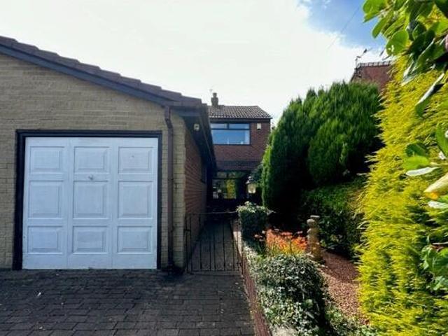 3 Bedroom Semi detached House For Sale In Highfield, Wigan