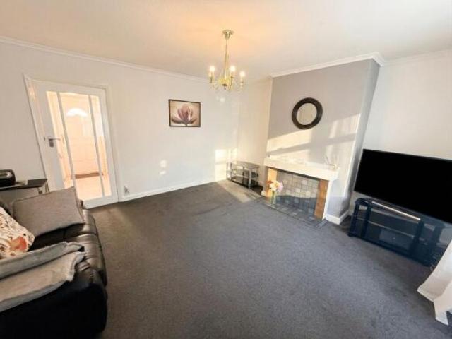 3 bedroom semi detached house for sale in Highlands Avenue, Huddersfield, HD5