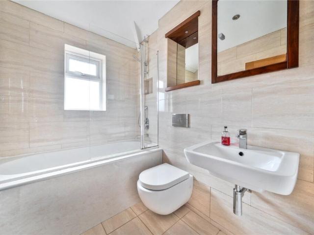 3 bedroom semi detached house for sale in Hill Top Avenue, Harrogate, HG1