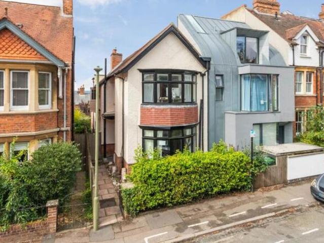 3 bedroom semi detached house for sale in Hill Top Road, Oxford, OX4