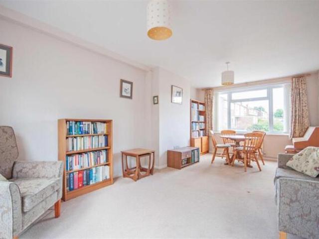 3 bedroom semi detached house for sale in Hill View Road, Old Springfield/Nr City Centre, Chelmsford, CM1
