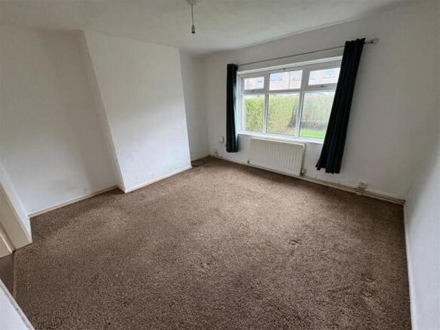 3 bedroom semi detached house for sale in Hillcrest Road, Queensbury, Bradford, BD13
