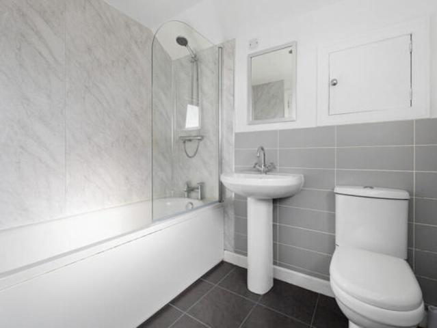 3 bedroom semi detached house for sale in Hillend Crescent, Clarkston, Glasgow, G76