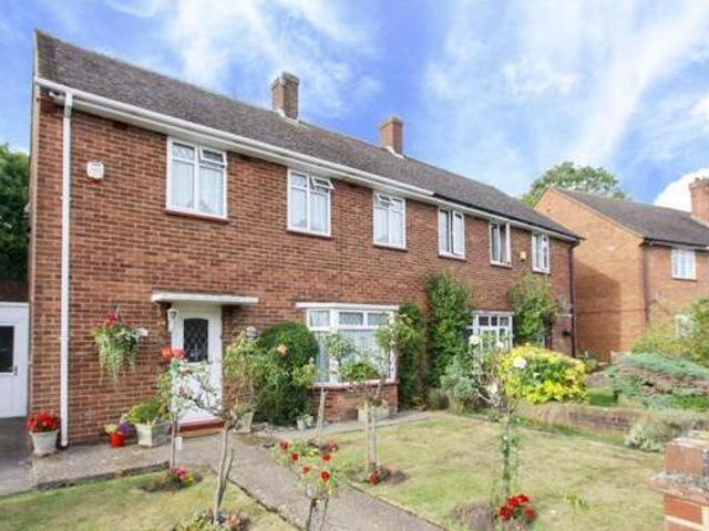 3 Bedroom Semi detached House For Sale In Hillingdon