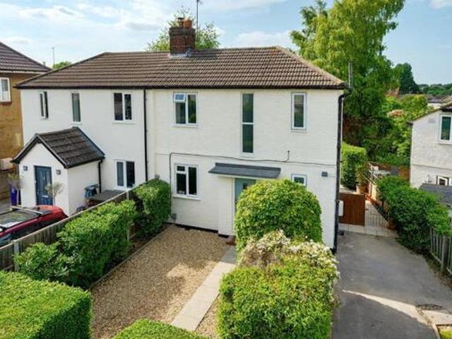 3 Bedroom Semi detached House For Sale In Hitchin