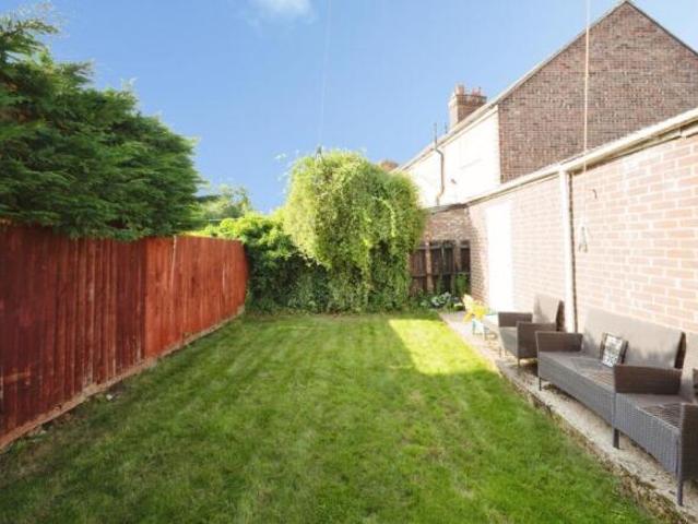 3 bedroom semi detached house for sale in Honey Hill Road, Bedford, Bedfordshire, MK40
