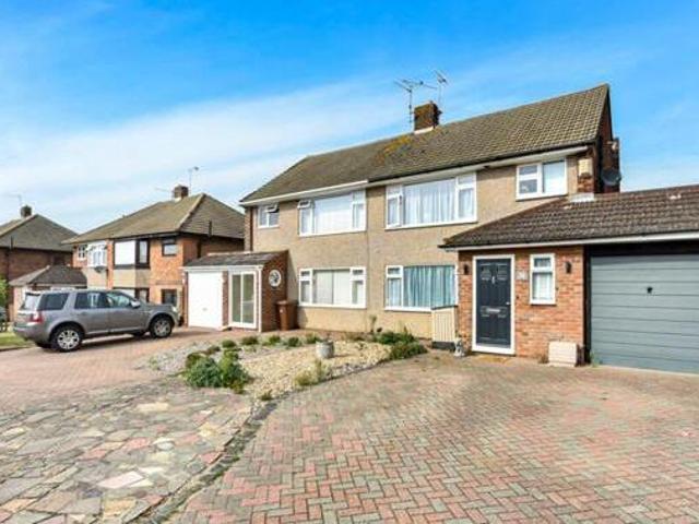 3 Bedroom Semi detached House For Sale In Hoo