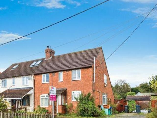 3 Bedroom Semi detached House For Sale In Hook