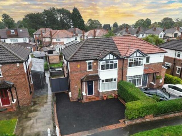 3 Bedroom Semi detached House For Sale In Hoole