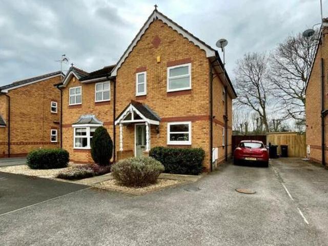 3 Bedroom Semi detached House For Sale In Hoole