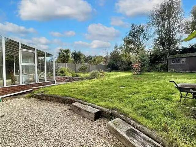3 Bedroom Semi Detached House For Sale In Hobart Drive, Hythe.