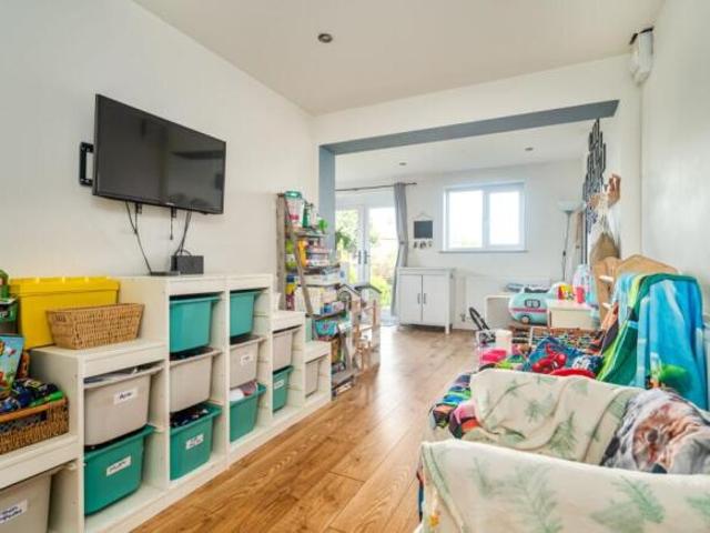 3 bedroom semi detached house for sale in Hodgson Lane, Drighlington, BD11