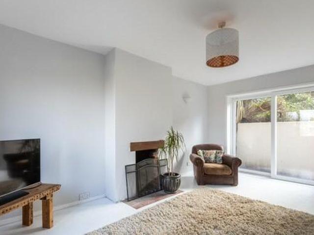 3 Bedroom Semi detached House For Sale In Hollingbury, Brighton