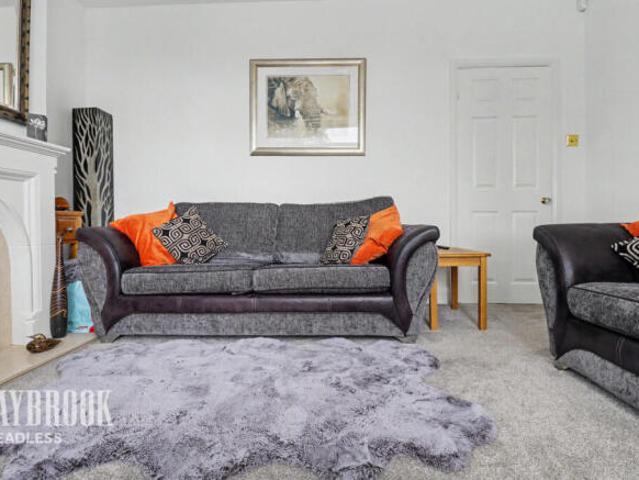 3 bedroom semi detached house for sale in Hollinsend Road, Sheffield, S12