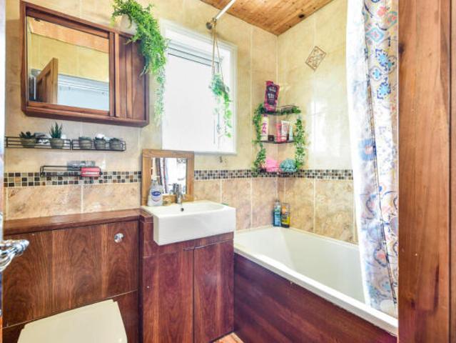 3 bedroom semi detached house for sale in Hollythorpe Road, Sheffield, S8