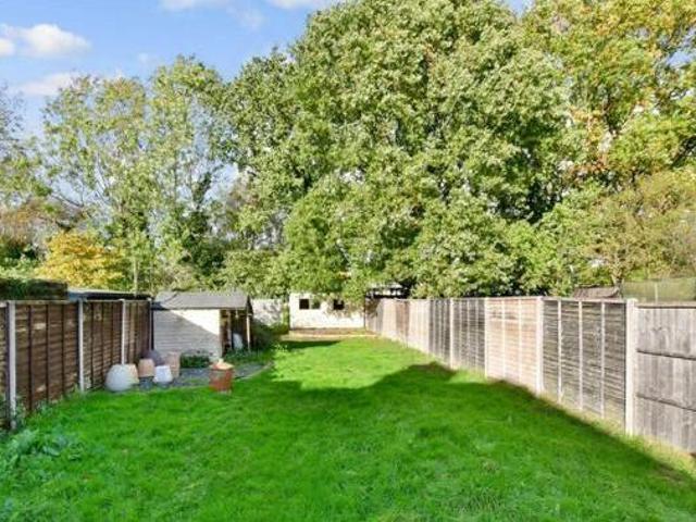 3 Bedroom Semi detached House For Sale In Horley
