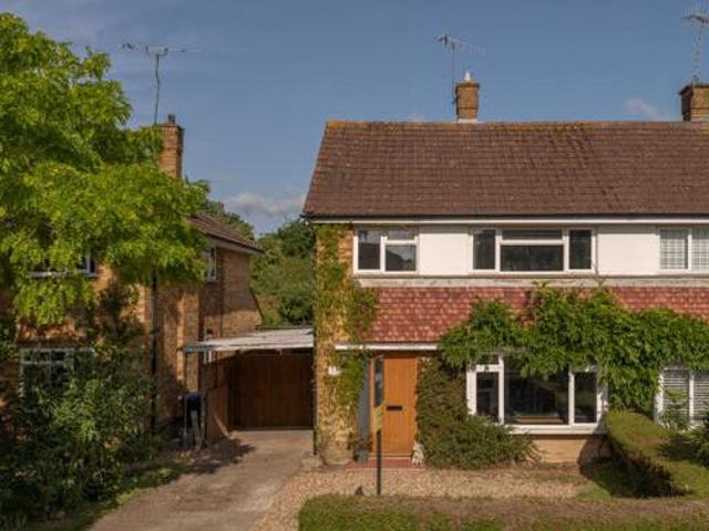 3 Bedroom Semi detached House For Sale In Horley, Surrey