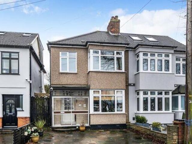 3 Bedroom Semi detached House For Sale In Hornchurch