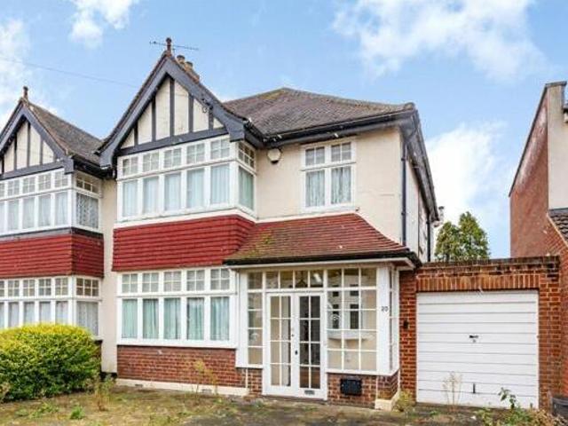 3 Bedroom Semi detached House For Sale In Hornchurch