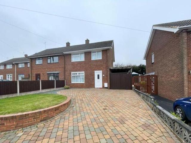 3 Bedroom Semi detached House For Sale In Horninglow, Burton on trent