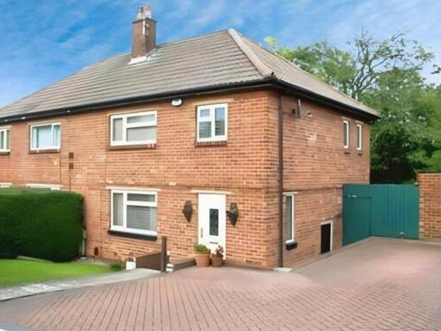 3 Bedroom Semi detached House For Sale In Horsforth, Leeds