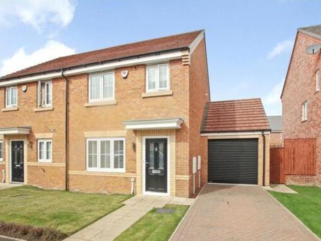 3 Bedroom Semi detached House For Sale In Houghton Le Spring, Tyne And Wear