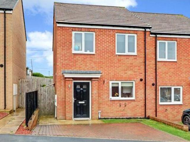 3 Bedroom Semi detached House For Sale In Houghton Le Spring, Tyne And Wear