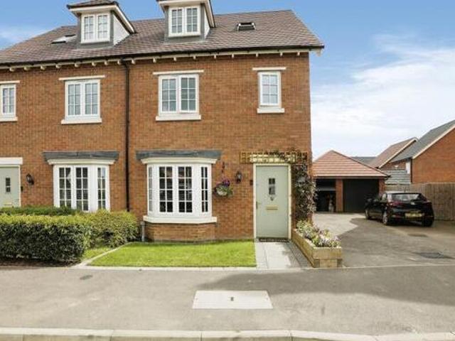 3 Bedroom Semi detached House For Sale In Houlton