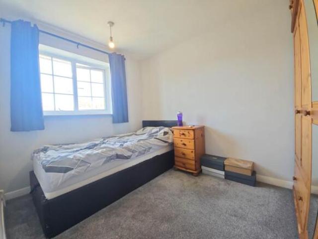 3 bedroom semi detached house for sale in Howth Drive, Reading, RG5