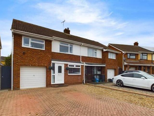 3 Bedroom Semi detached House For Sale In Hucclecote