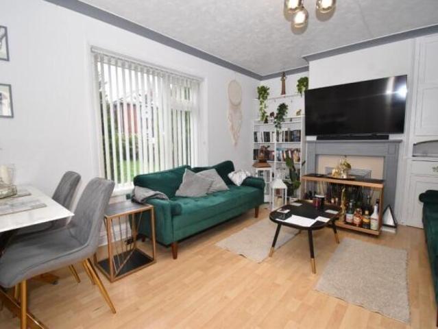 3 bedroom semi detached house for sale in Hurst Avenue, Exeter, EX2