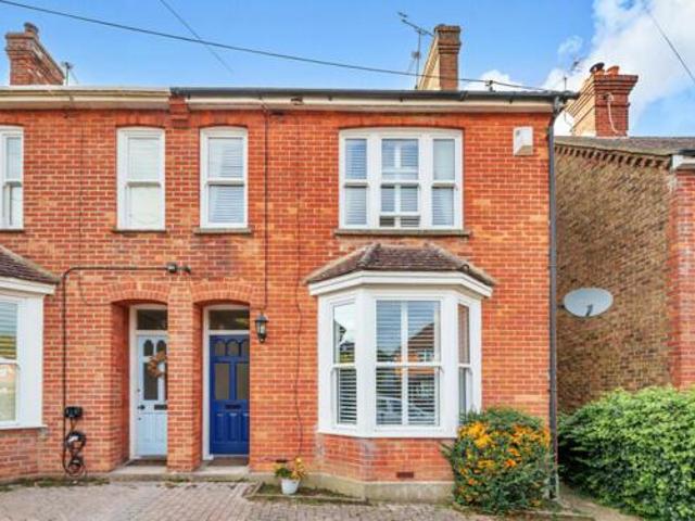 3 Bedroom Semi detached House For Sale In Hurstpierpoint, West Sussex