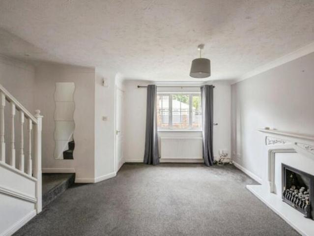 3 bedroom semi detached house for sale in Huxterwell Drive, Doncaster, DN4