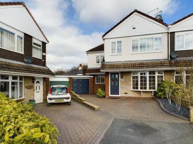 3 Bedroom Semi detached House For Sale In Hyde, Greater Manchester