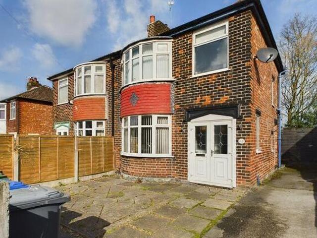 3 Bedroom Semi detached House For Sale In Hyde, Greater Manchester