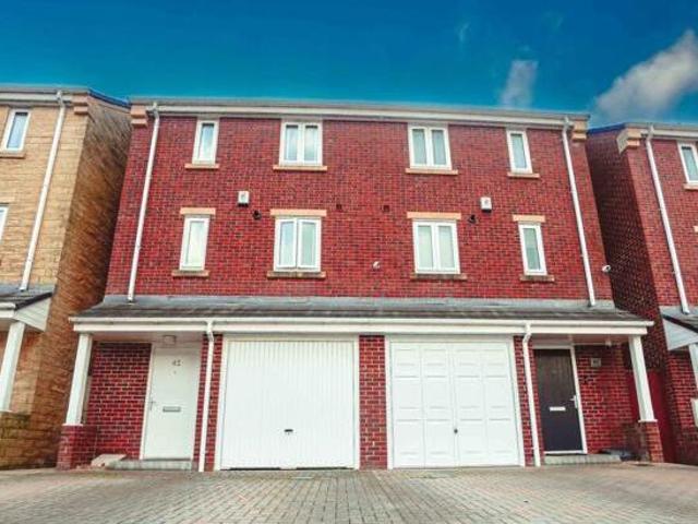 3 Bedroom Semi detached House For Sale In Hyde