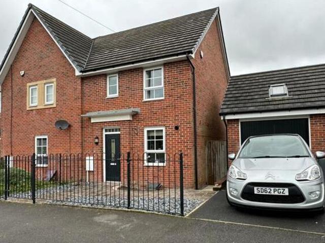 3 Bedroom Semi detached House For Sale In Hyde