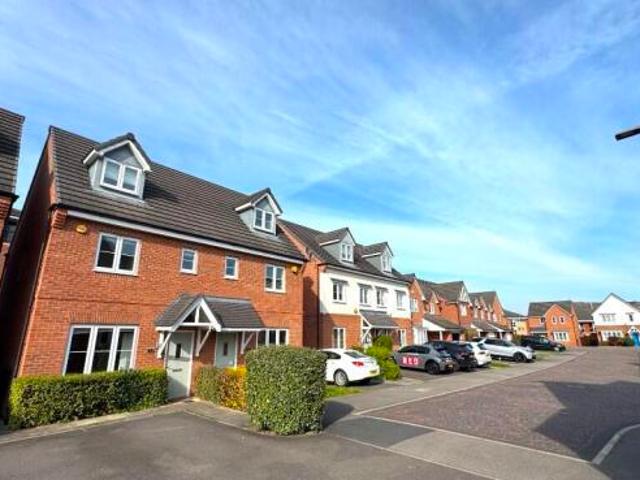 3 bedroom semi detached house for sale in Hydra Close, Warrington, Cheshire, WA5
