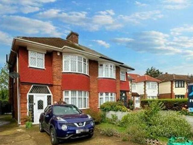 3 Bedroom Semi detached House For Sale In Ilford, London