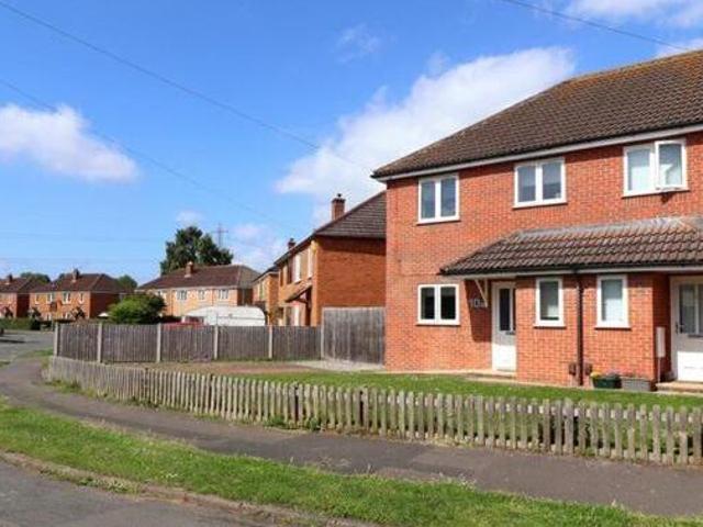 3 Bedroom Semi detached House For Sale In Innsworth, Gloucester