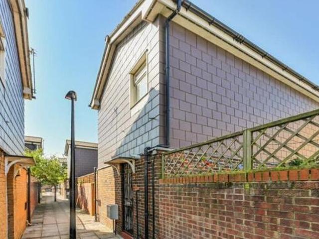 3 Bedroom Semi detached House For Sale In Islington, London